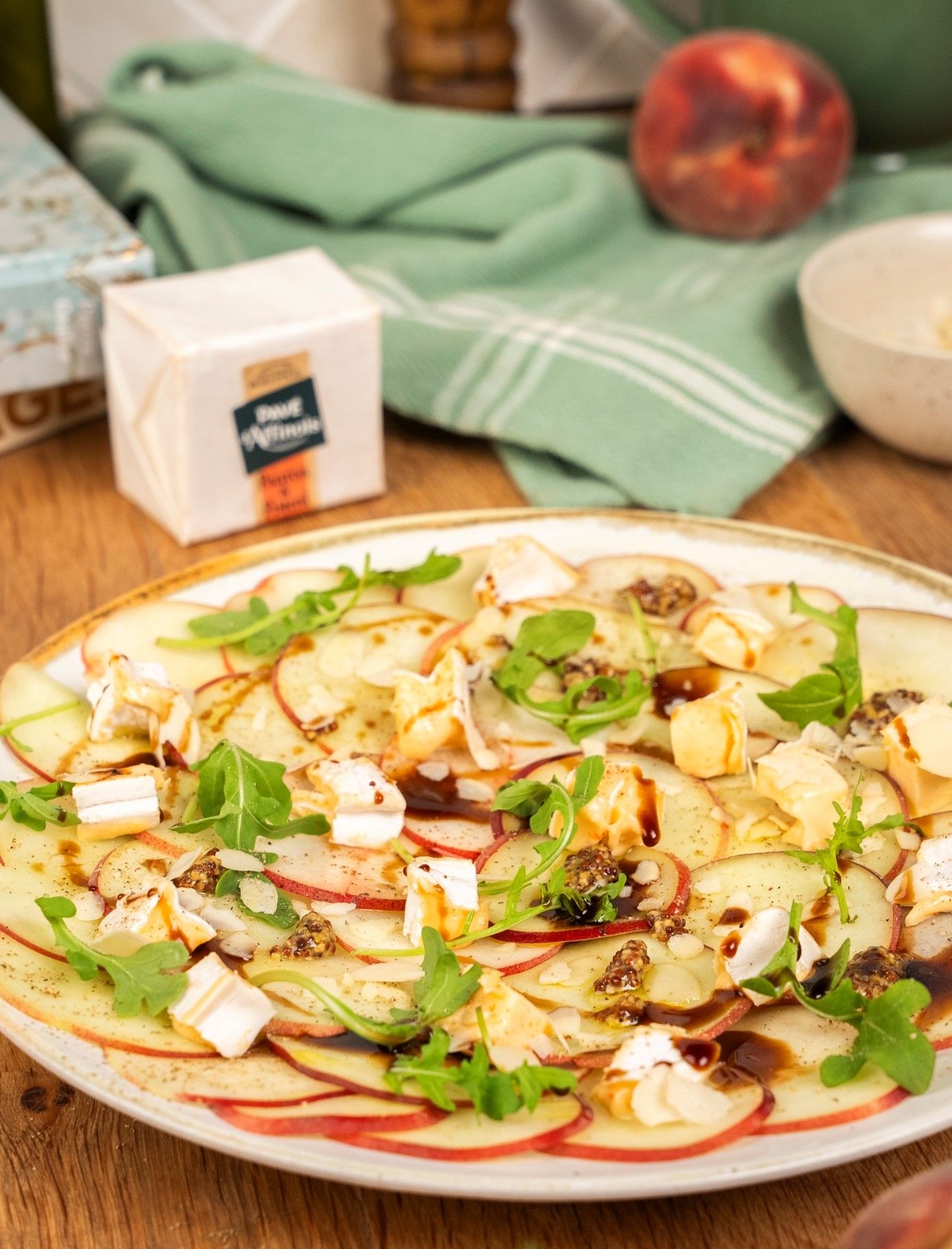 Carpaccio pêche et Pavé d'Affinois Poivron Piment
